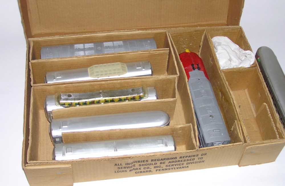 Marx Santa Fe Set # 44564 w/ 1095 Engines (5) Passengers #3197 3152