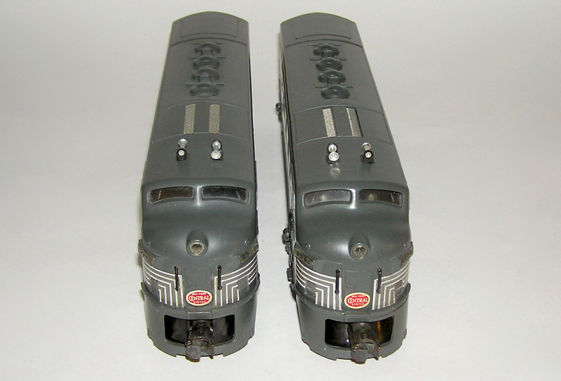 High Grade Lionel Postwar 2344 NYC F3 Diesels AA Units +BOX