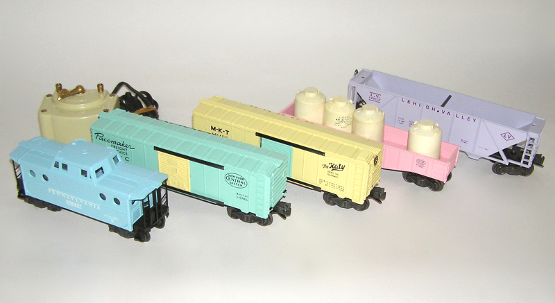 Lionel Girls Freight Train Set # 1587S, 2037-500LT 6464-510