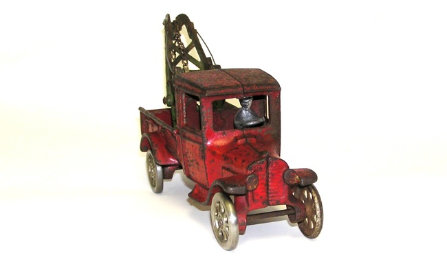 Rare Arcade Cast Iron Ford Model T Tow Truck Wrecker