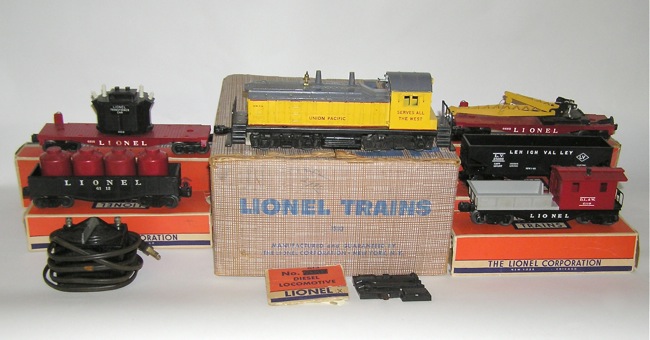 Lionel Boxed No. 1593 Train Set w/ 613 UP Switcher 6818 6112 6476 + OB