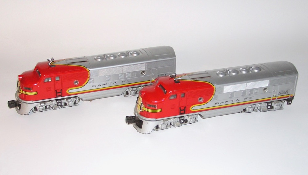 Lionel Postwar 2343 Santa Fe F3 Diesels AA Units 1952 ONLY OB