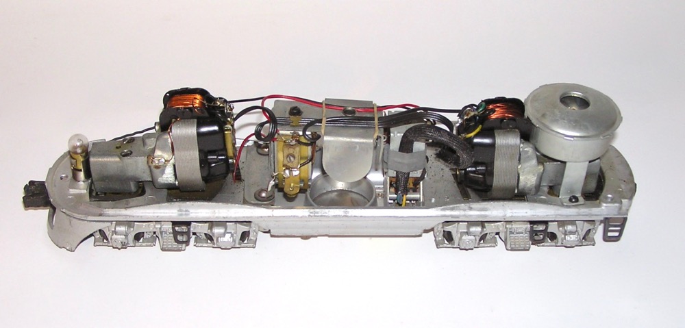 Lionel Postwar 2343 Santa Fe F3 Diesels AA Units 1952 ONLY OB