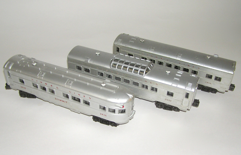 Lionel Burlington Set w/ 2328 GP-7 w/ 2432 2434 2436 Passengers